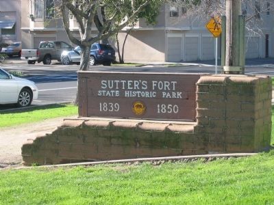 Sutter's Fort Historical Marker