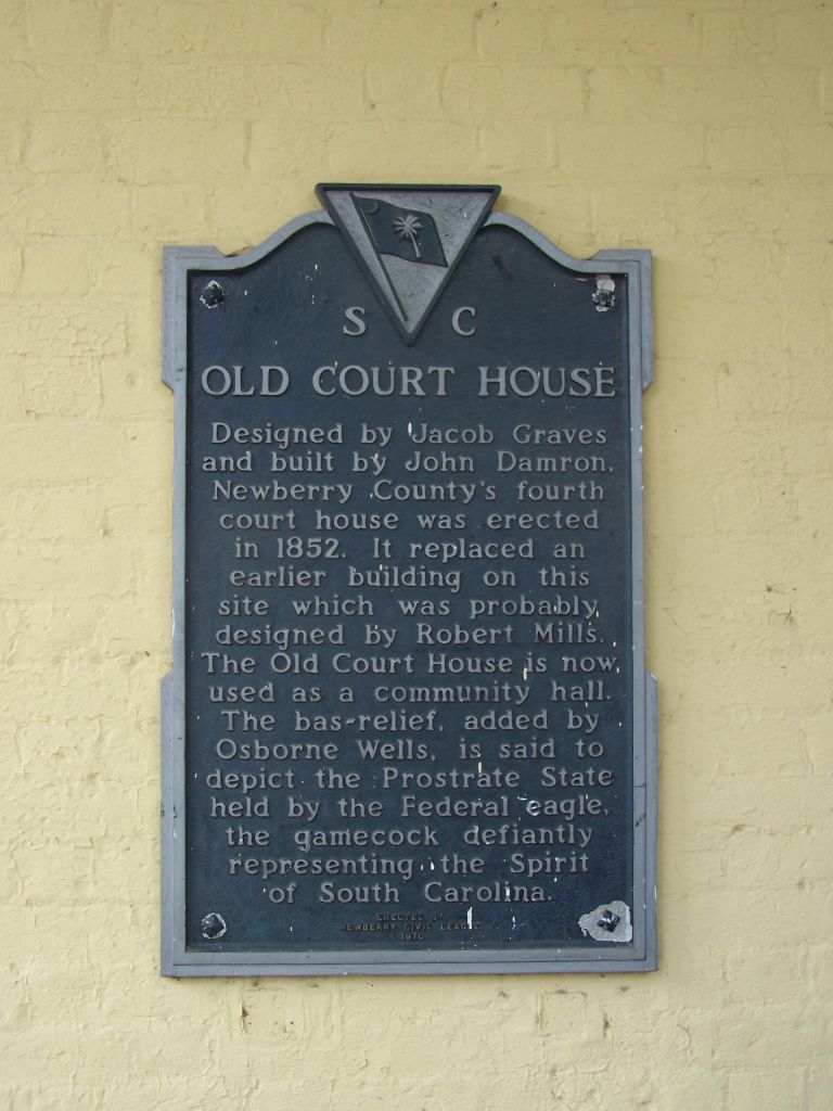 Photo: Old Court House Marker