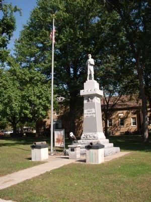 Mason County's Tribute to the Soldiers 1861 - 1865, a War Memorial