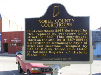 Noble County Seat / Noble County Courthouse Historical Marker