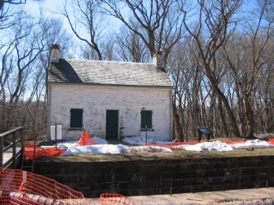 Lockhouse 22 Historical Marker