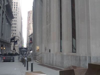 Site of the Wall of New Amsterdam Historical Marker