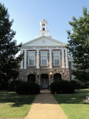 The Warren County Courthouse Historical Marker