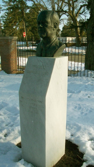 Photo: President Gerald R. Ford Monument