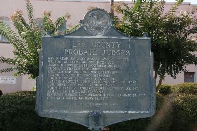 Lee County Courthouse / Lee County Probate Judges Historical Marker