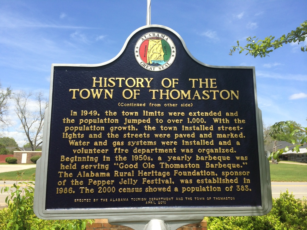 Photo: History of the Town of Thomaston Marker