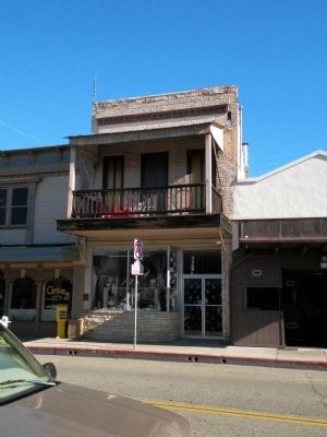S. Harris Clothing Store Historical Marker