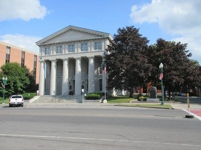 Cayuga County Court House Historical Marker