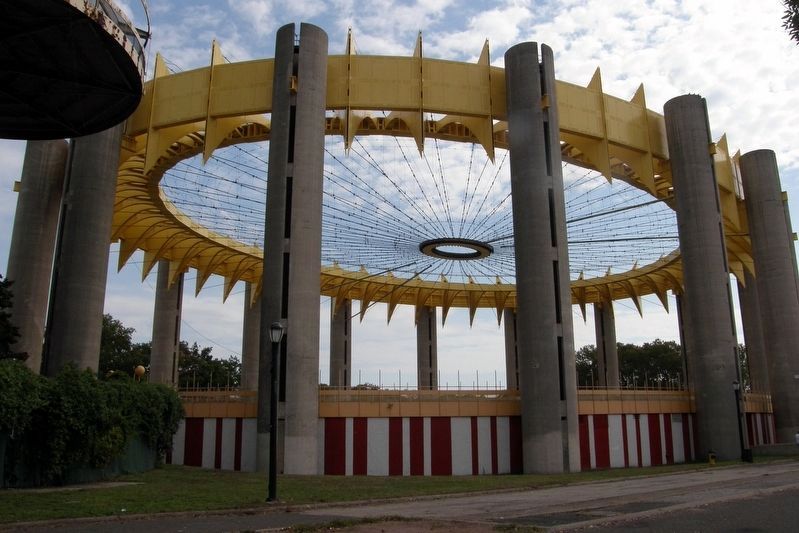 New York State Pavilion Historical Marker
