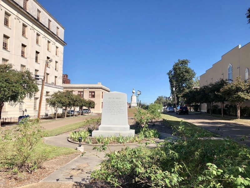 Warren County War Memorial, a War Memorial