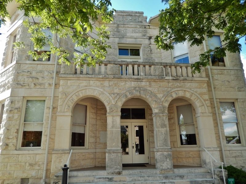 Kendall County Courthouse Historical Marker