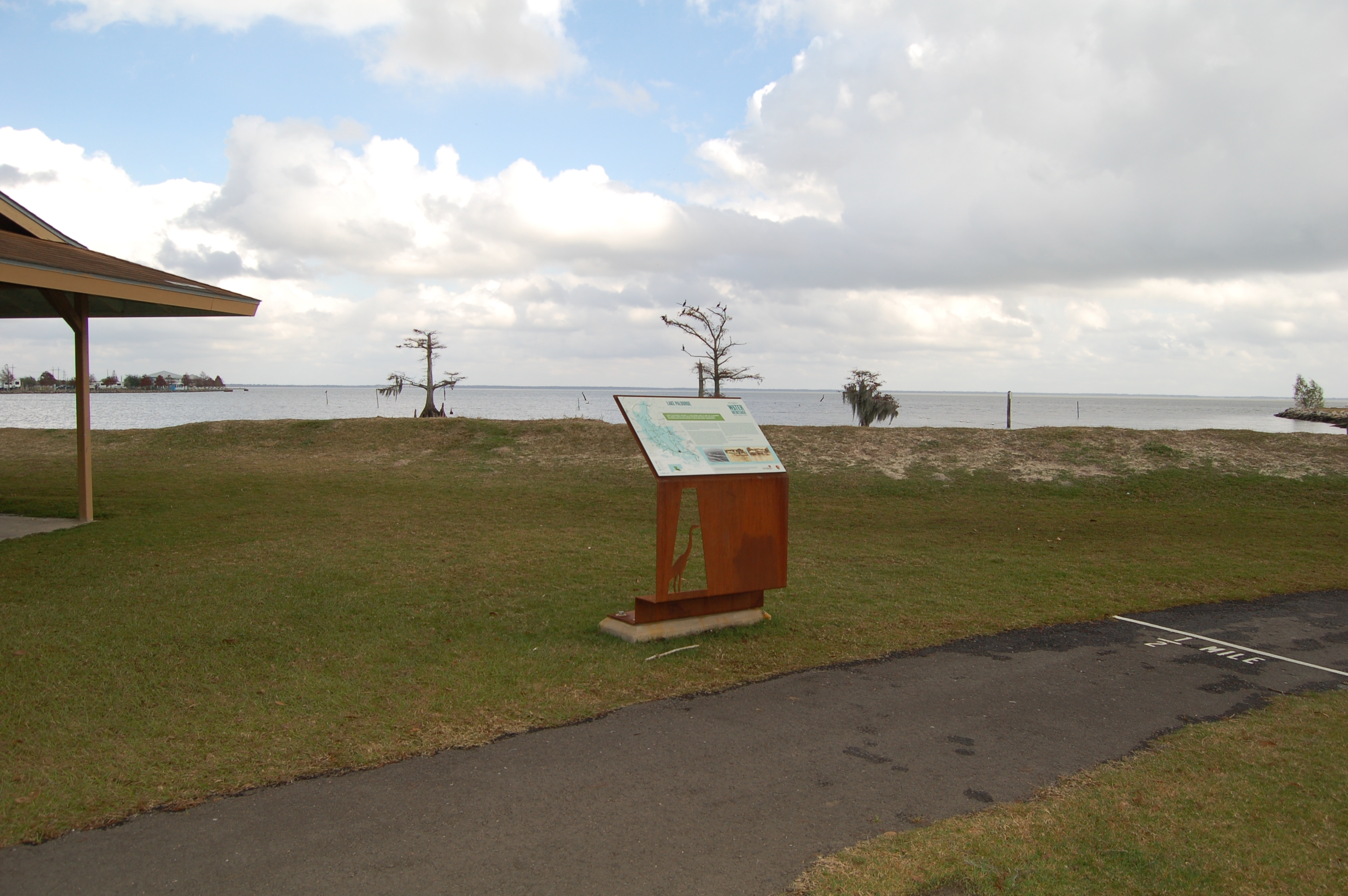 Photo: Lake Palourde Marker