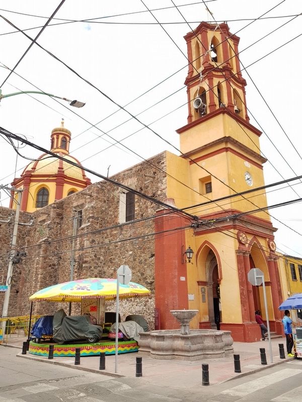 Temple and fountain of Santa Ana Historical Marker