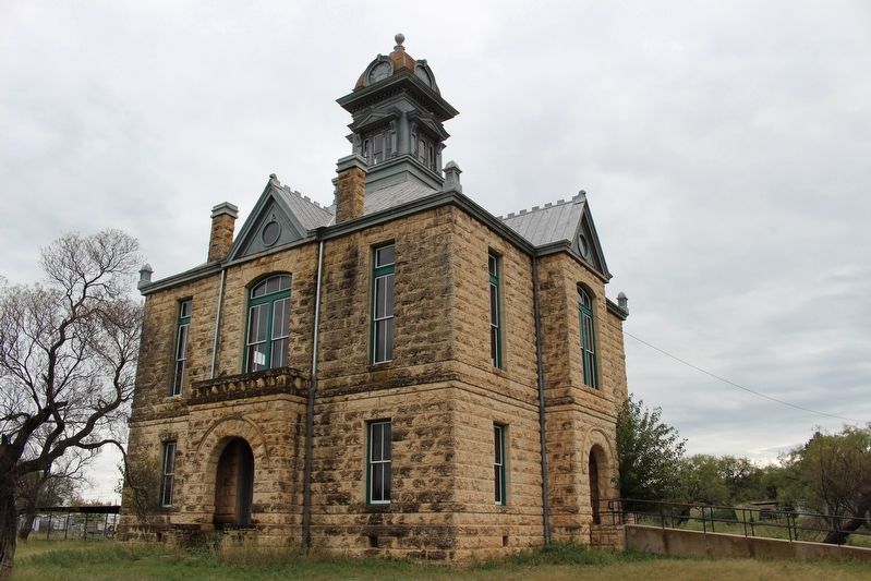 Sherwood Courthouse Historical Marker