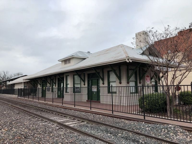 International & Great Northern Railroad in New Braunfels Historical Marker