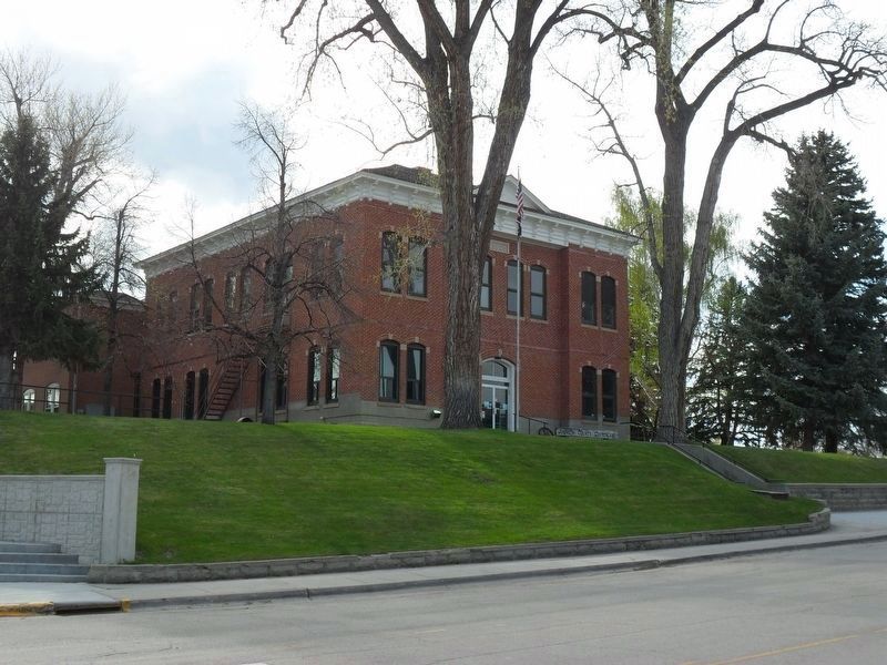 Johnson County Courthouse Historical Marker