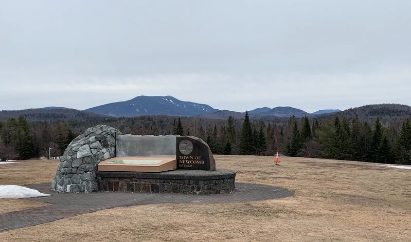 Newcomb Vietnam Memorial, a War Memorial