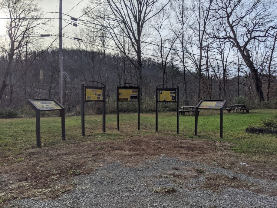 Photo: Mount Hope Early Town History Marker
