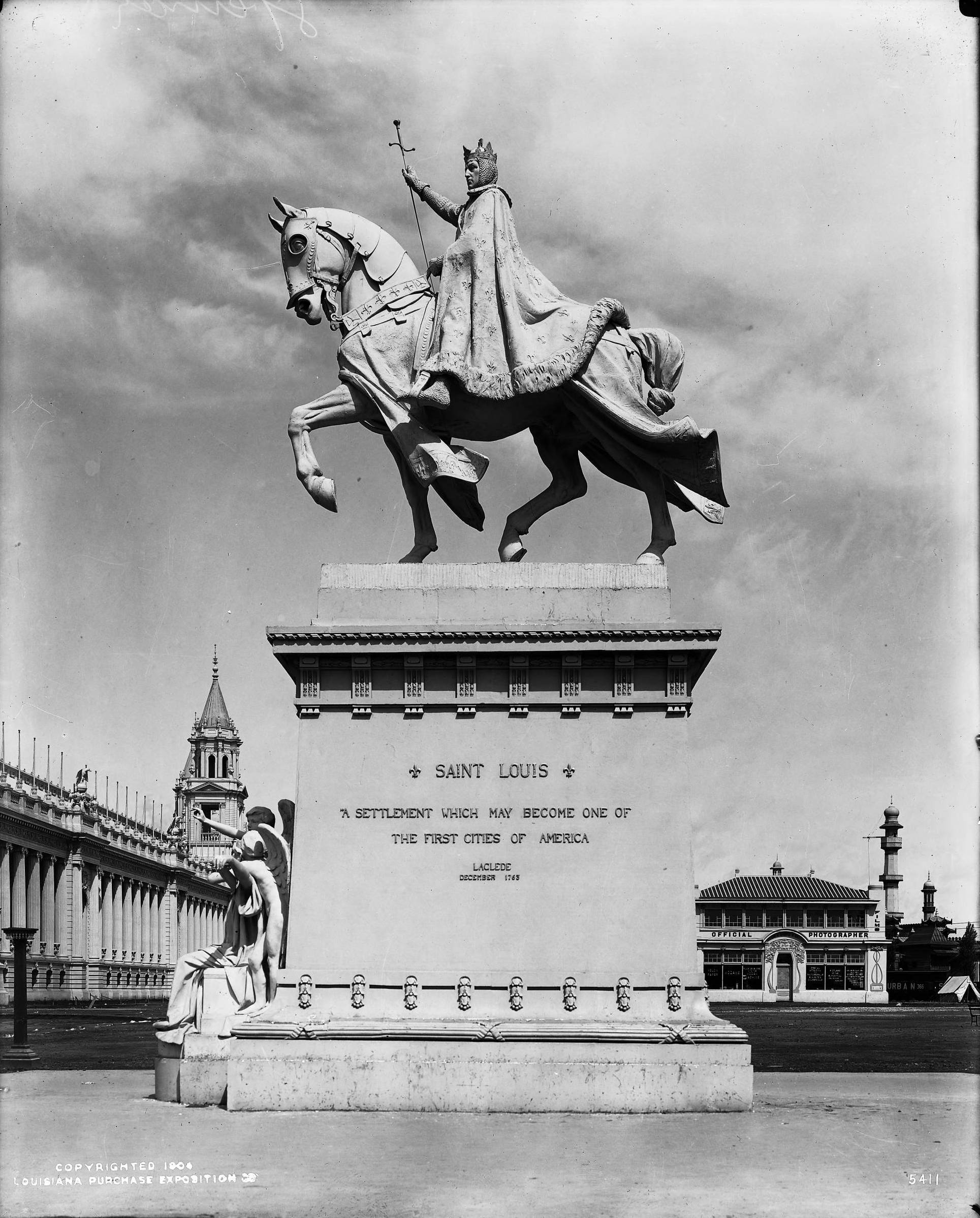 Photo: Statue of Louis IX of France, Louisiana Purchase Exposition