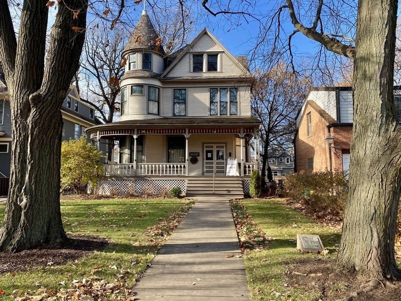 Birthplace of Ernest Hemingway Historical Marker