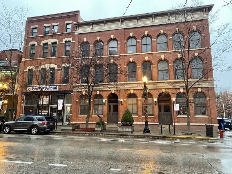 The Chicago Fire Department - Engine Company No. 27 (#7) Historical Marker