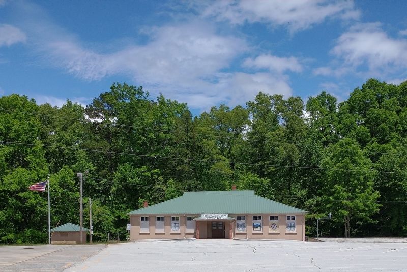 Mountain Rest School / Hillbilly Day Historical Marker
