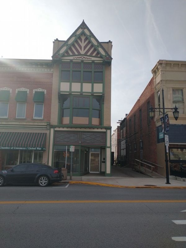 613 North Perry Historical Marker