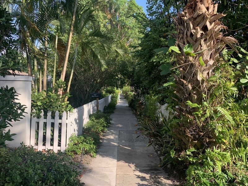 Mango Promenade Historic District Historical Marker
