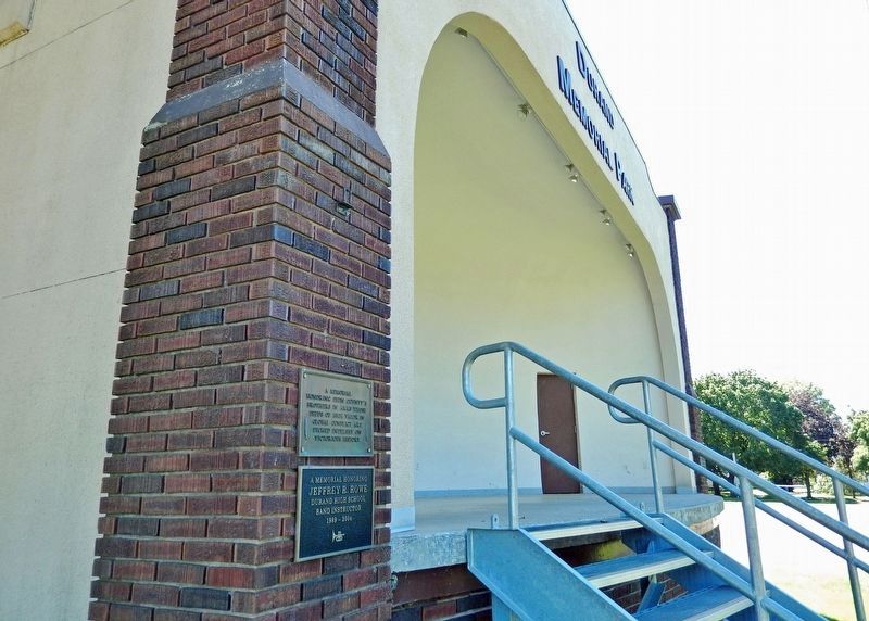 Durand Memorial Park Bandshell, a War Memorial