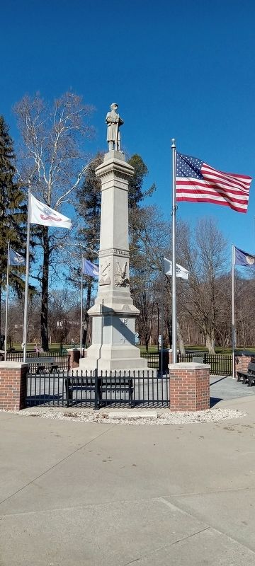 Barry County Civil War Memorial, a War Memorial