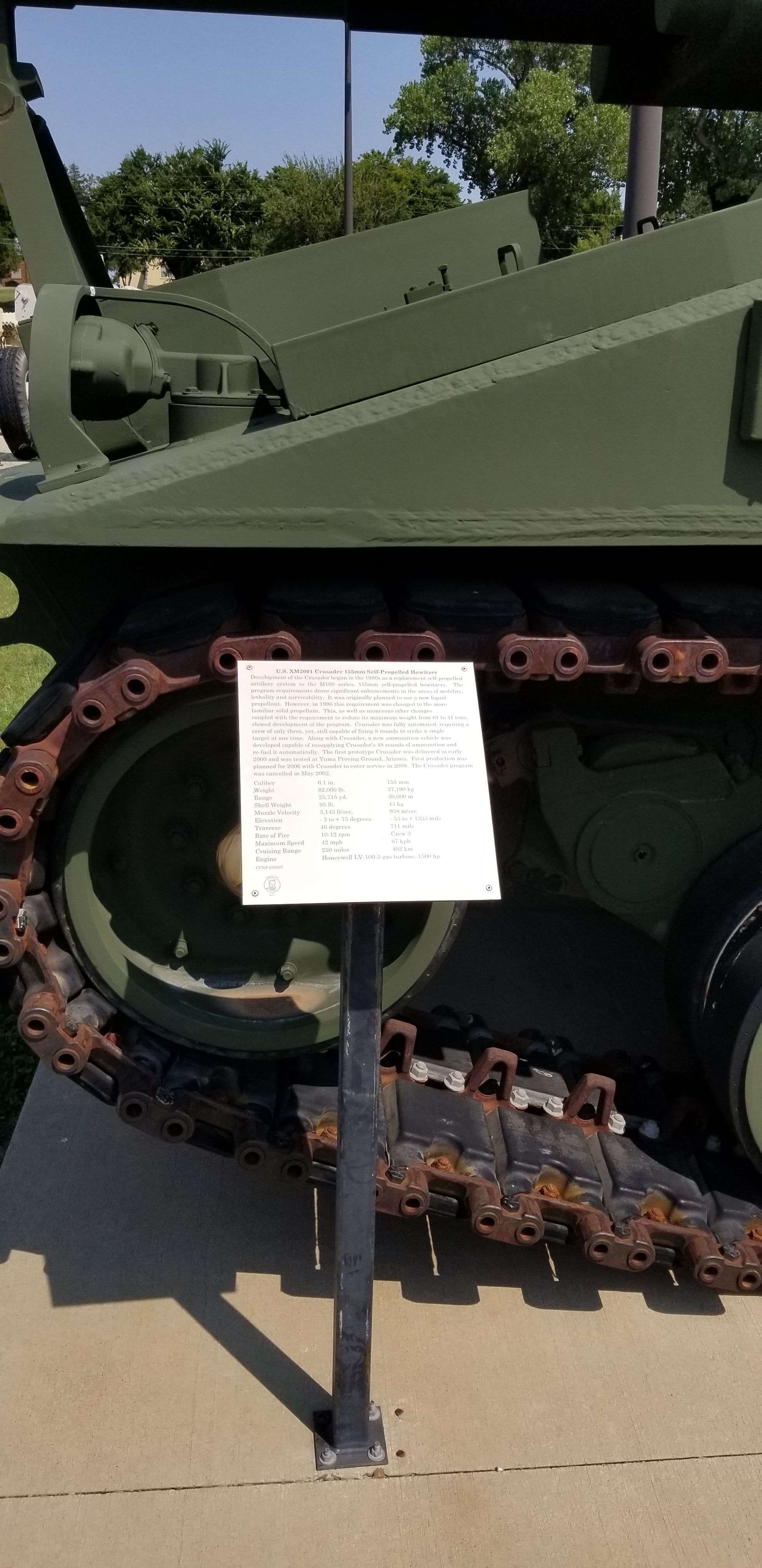Photo: The U.S. XM2001 Crusader 155mm Self-Propelled Howitzer and Marker