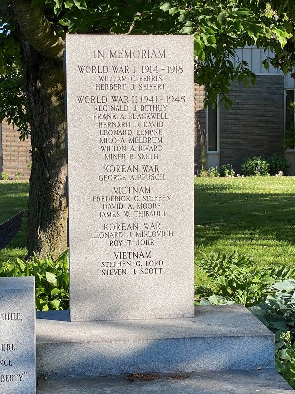 New Baltimore Veterans Memorial, a War Memorial