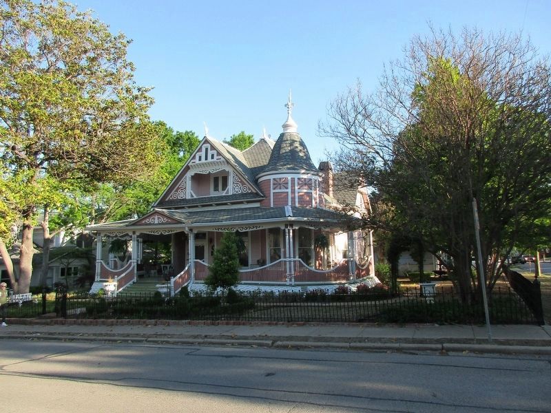 Aron-Harris House Historical Marker