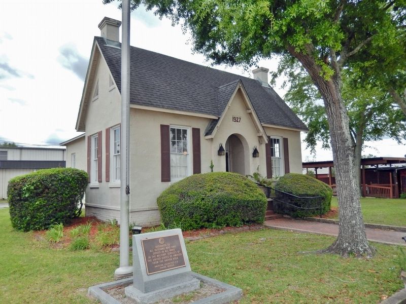 Hahira Veterans Memorial, a War Memorial