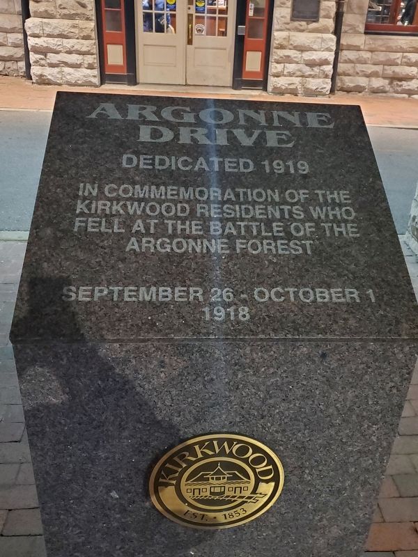 Argonne Drive, a War Memorial