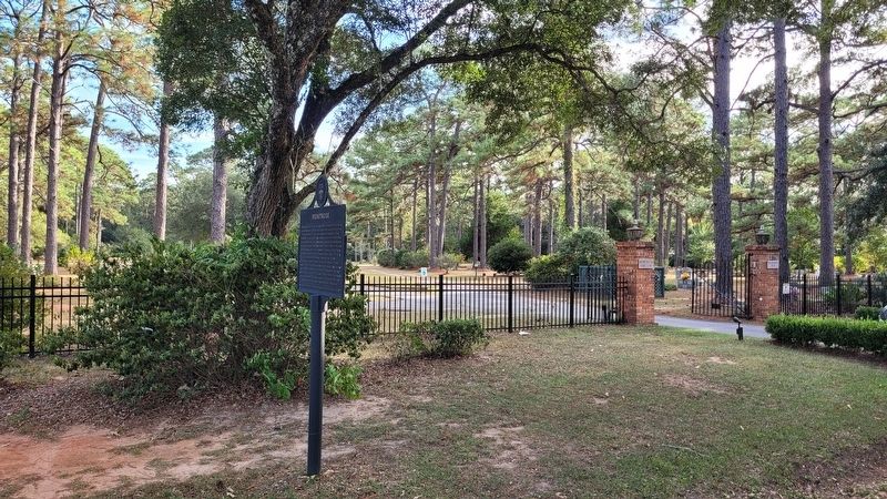 The Village of Montrose / Montrose Historical Marker