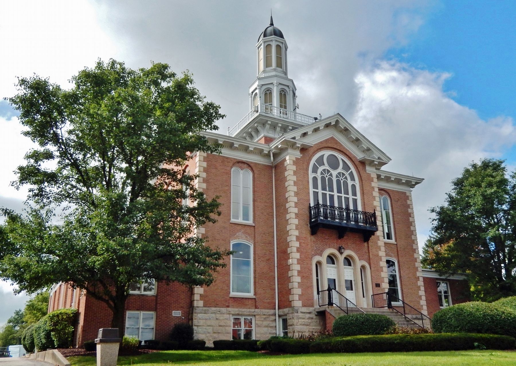 Kendall County Historic Courthouse Historical Marker