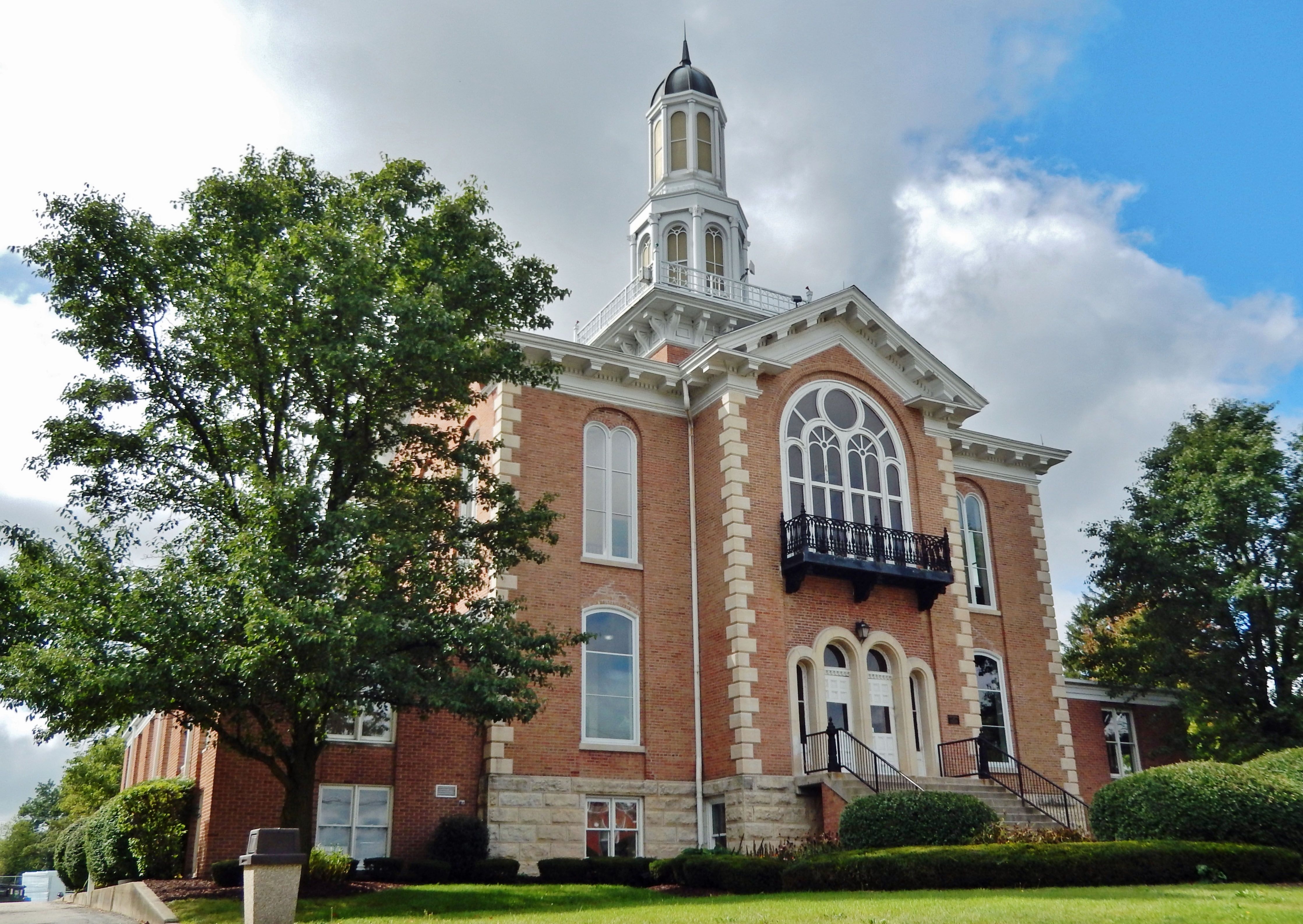 Photo: Kendall County Historic Courthouse ( northeast elevation )