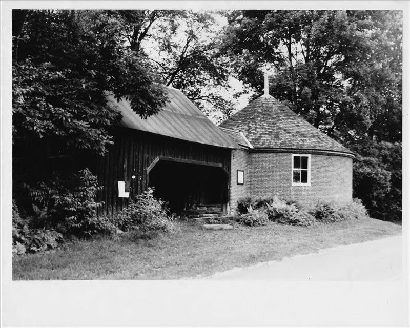 The Round Schoolhouse Historical Marker