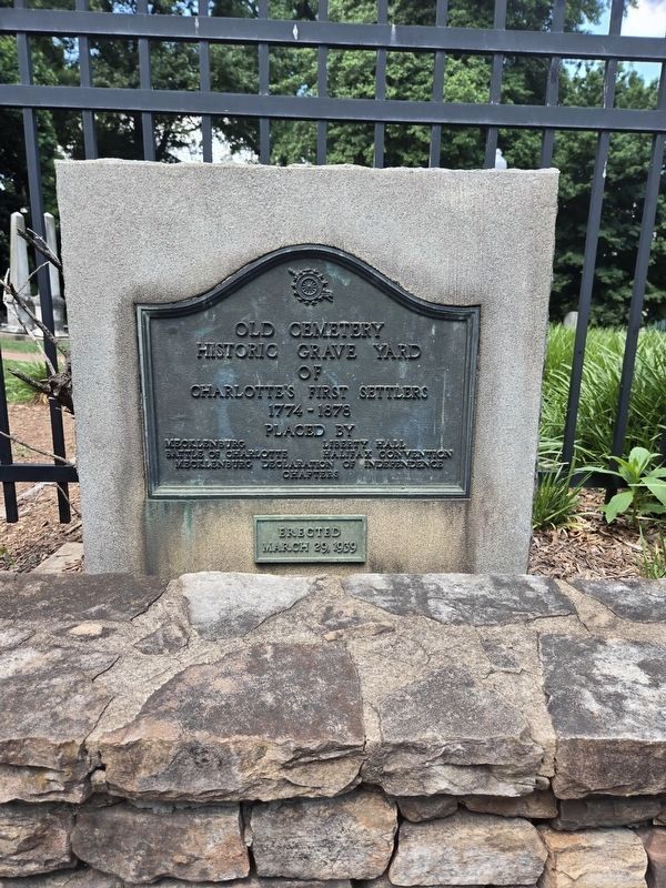 Old Cemetery Historic Grave Yard of Charlotte's First Settlers ...