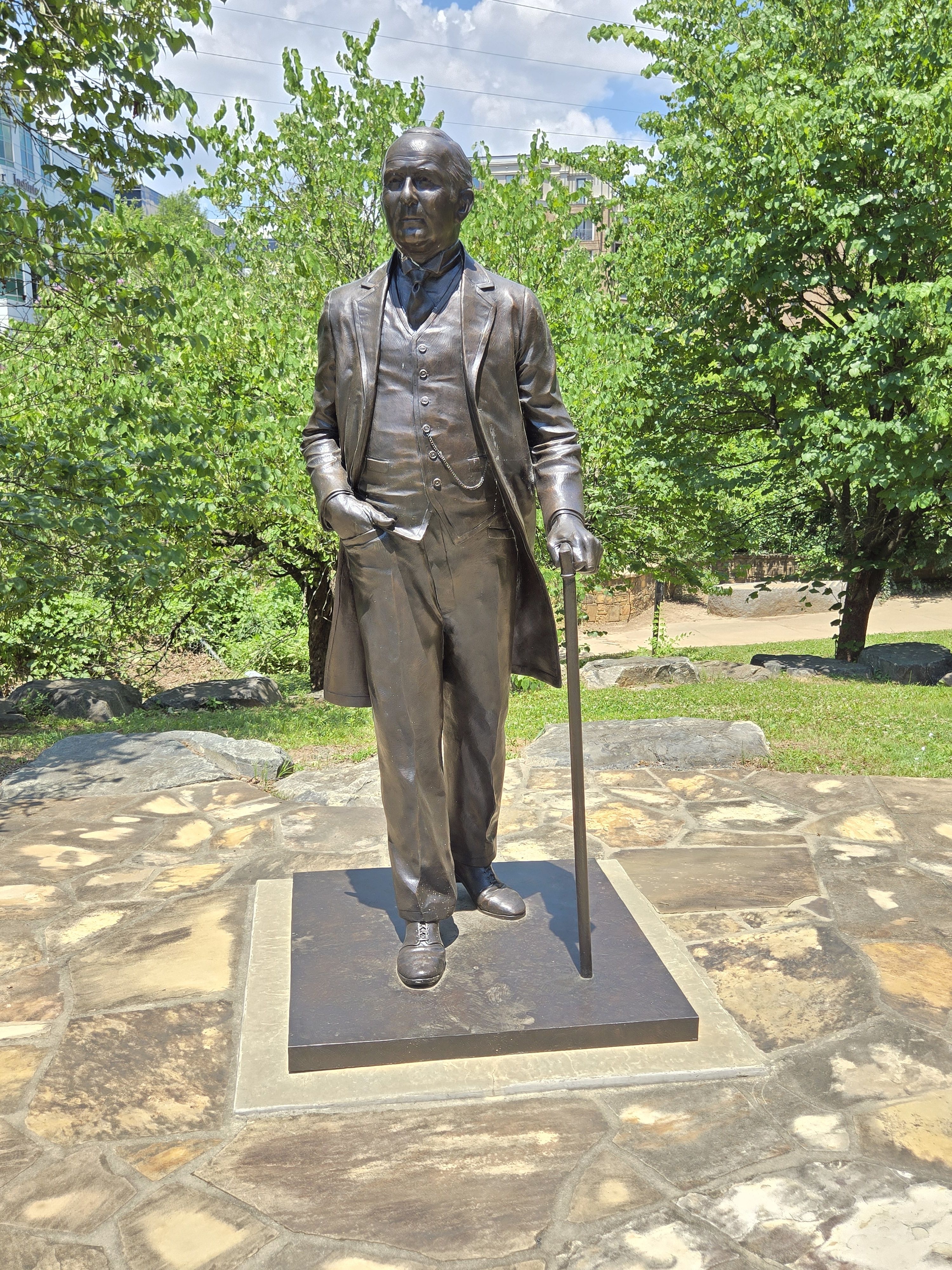 Photo: James "Buck" Duke statue