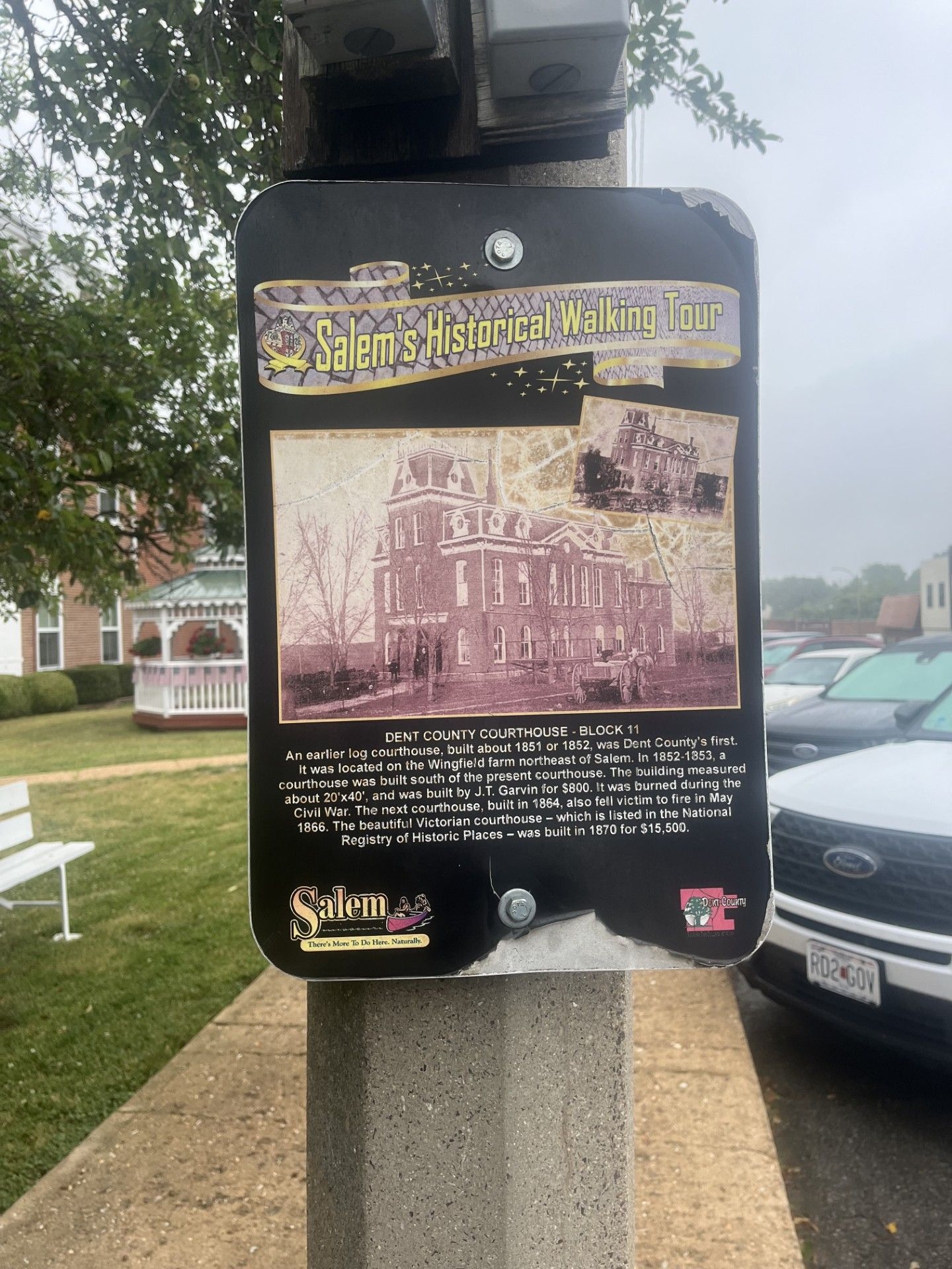 Photo: Dent County Courthouse Marker
