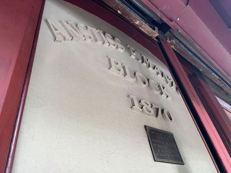 Dyer Heirs Building Historical Marker