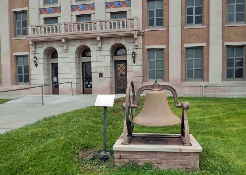 Courthouse Statue & Bell Historical Marker