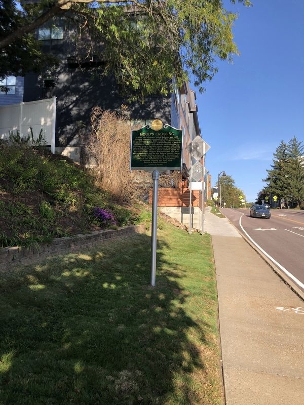 Hood's Crossing / Frank Niquette Development Historical Marker