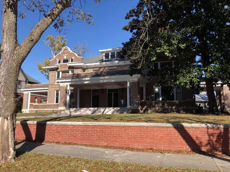 Hinton House Historical Marker
