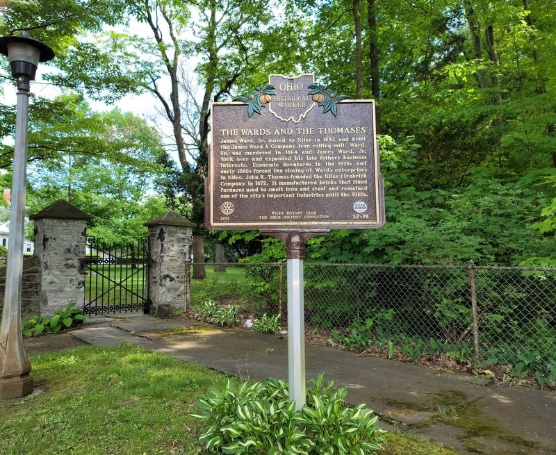 The Ward-Thomas House / The Wards and Thomases Historical Marker