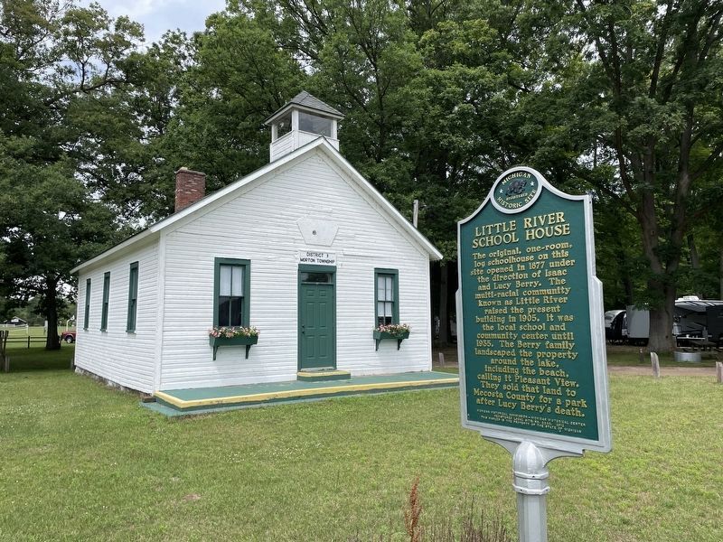 Little River School House / Isaac and Lucy Berry Historical Marker