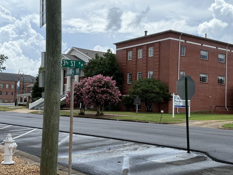 Fort Payne Residential Historic District Historical Marker